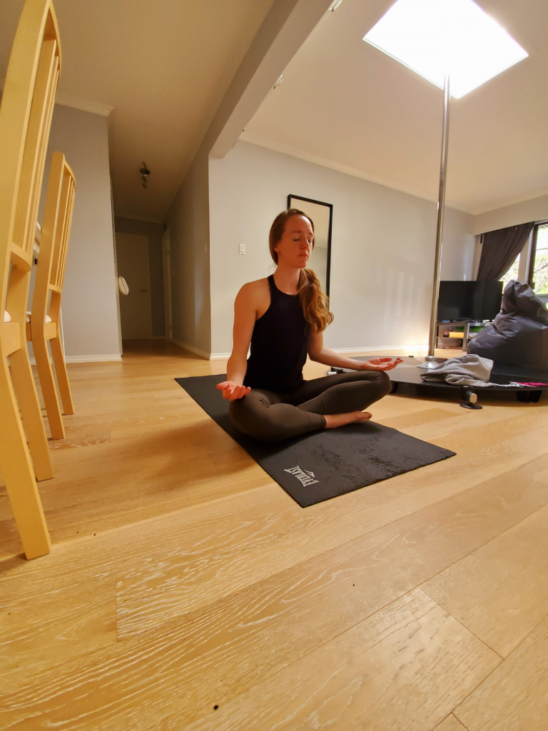Training at Home - 5 Easy Ways to Create Home Workout Habits - Fitness ...